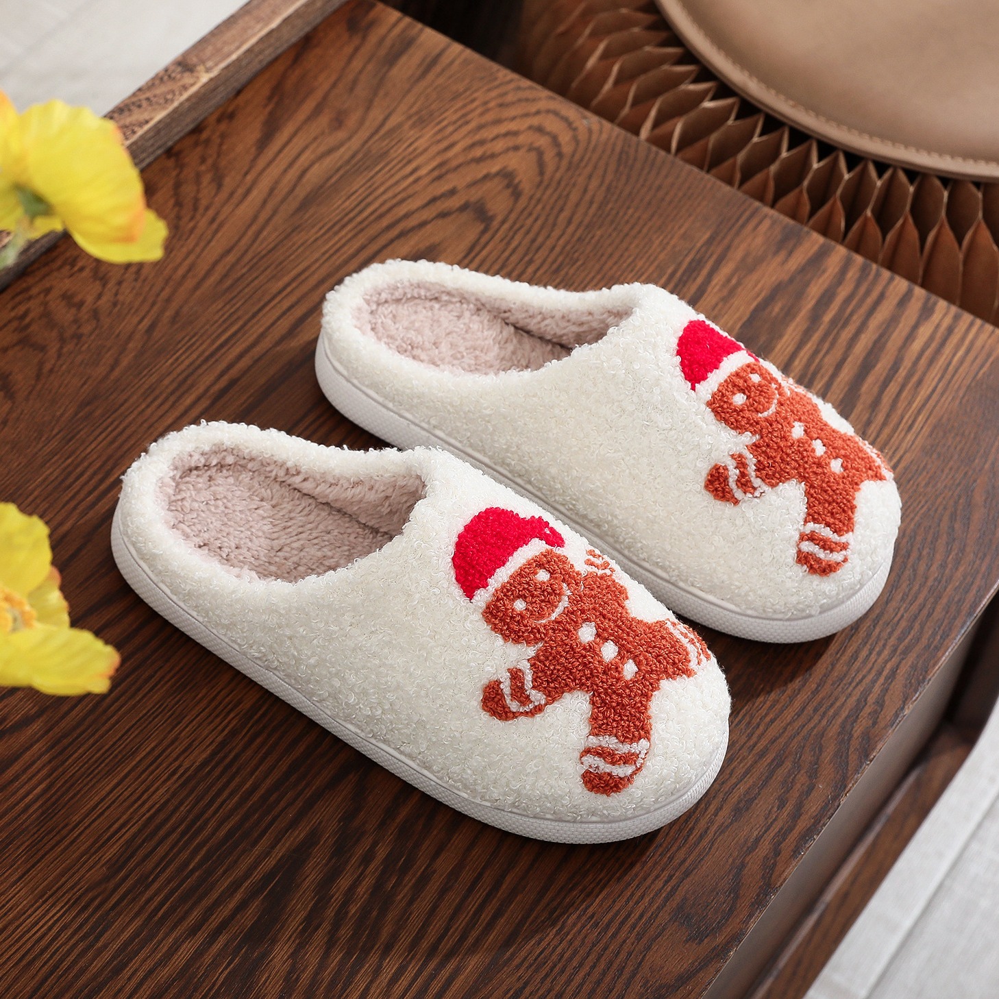 Christmas Gingerbread Man Pattern Unisex Home Winter Furry Slippers